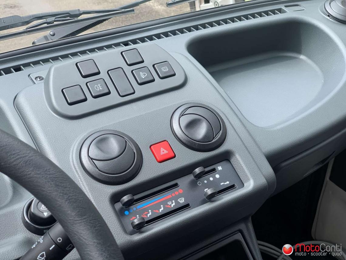 MotoConti - utilitaires-triporteurs Piaggio Porter Van 2021